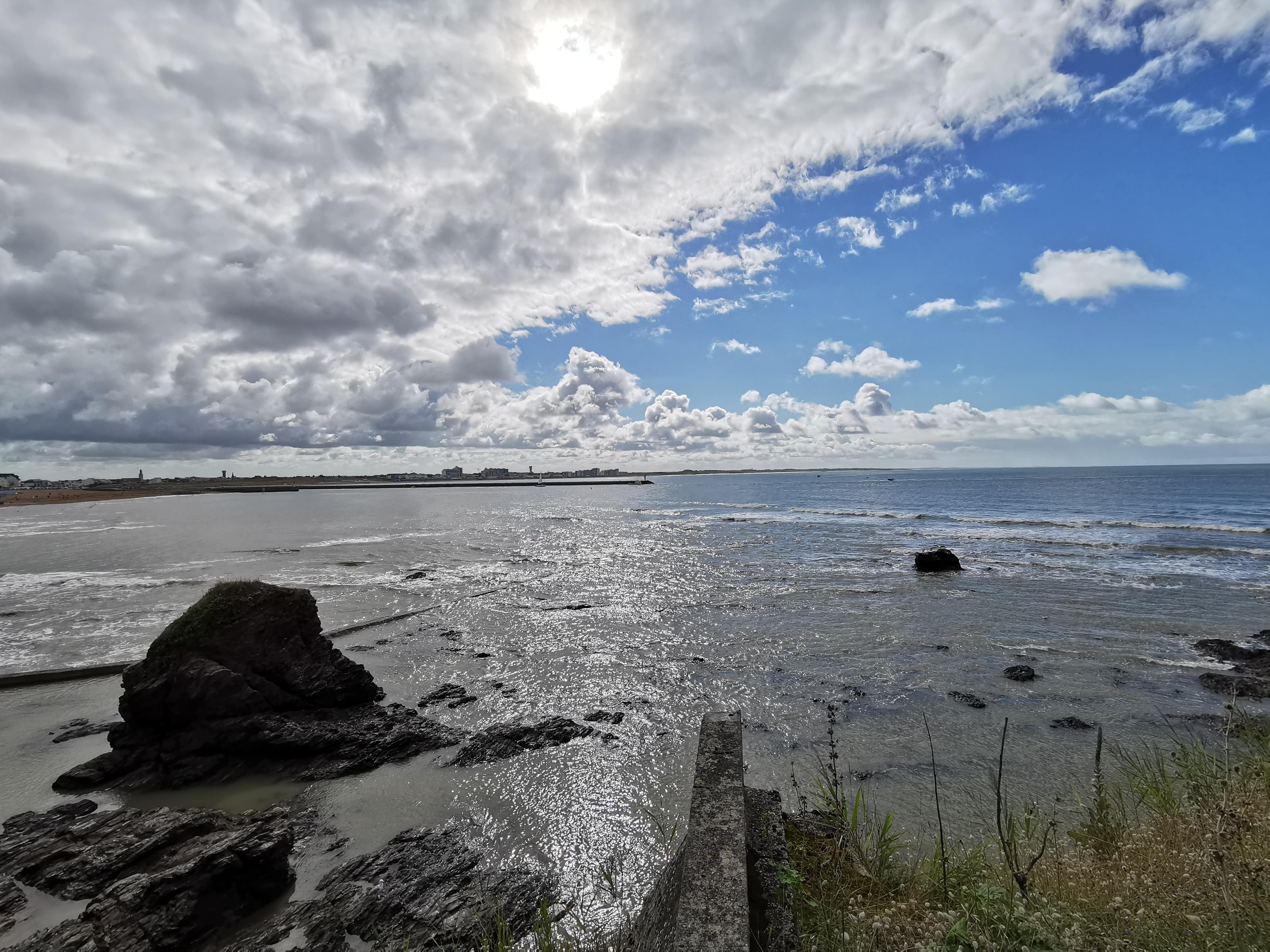 Côte de Jade, côte de Lumière, et côte des Fleurs… – En France à vélo
